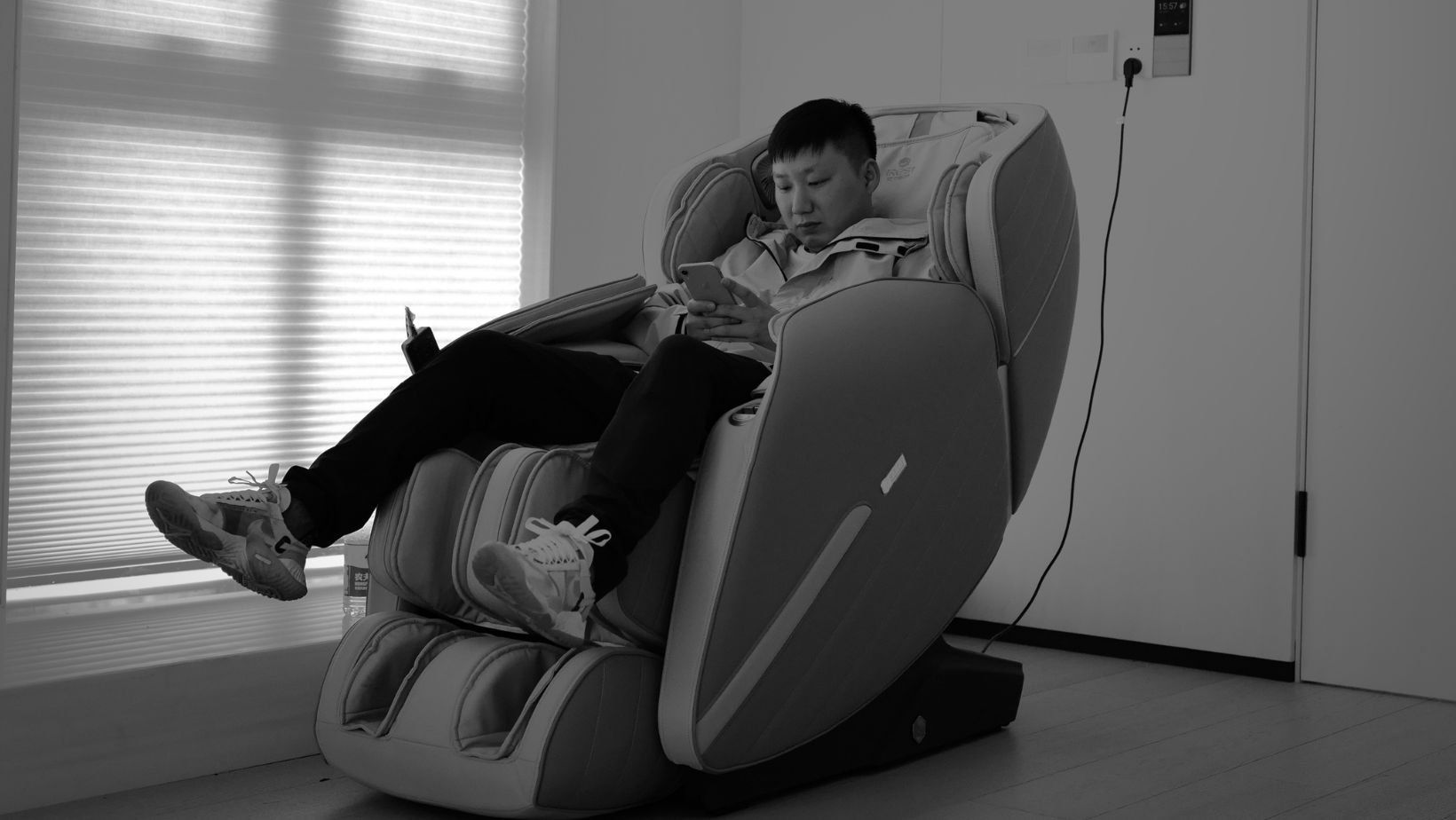Discover the Right Features to Look for in a Luxury Relaxation Chair ...